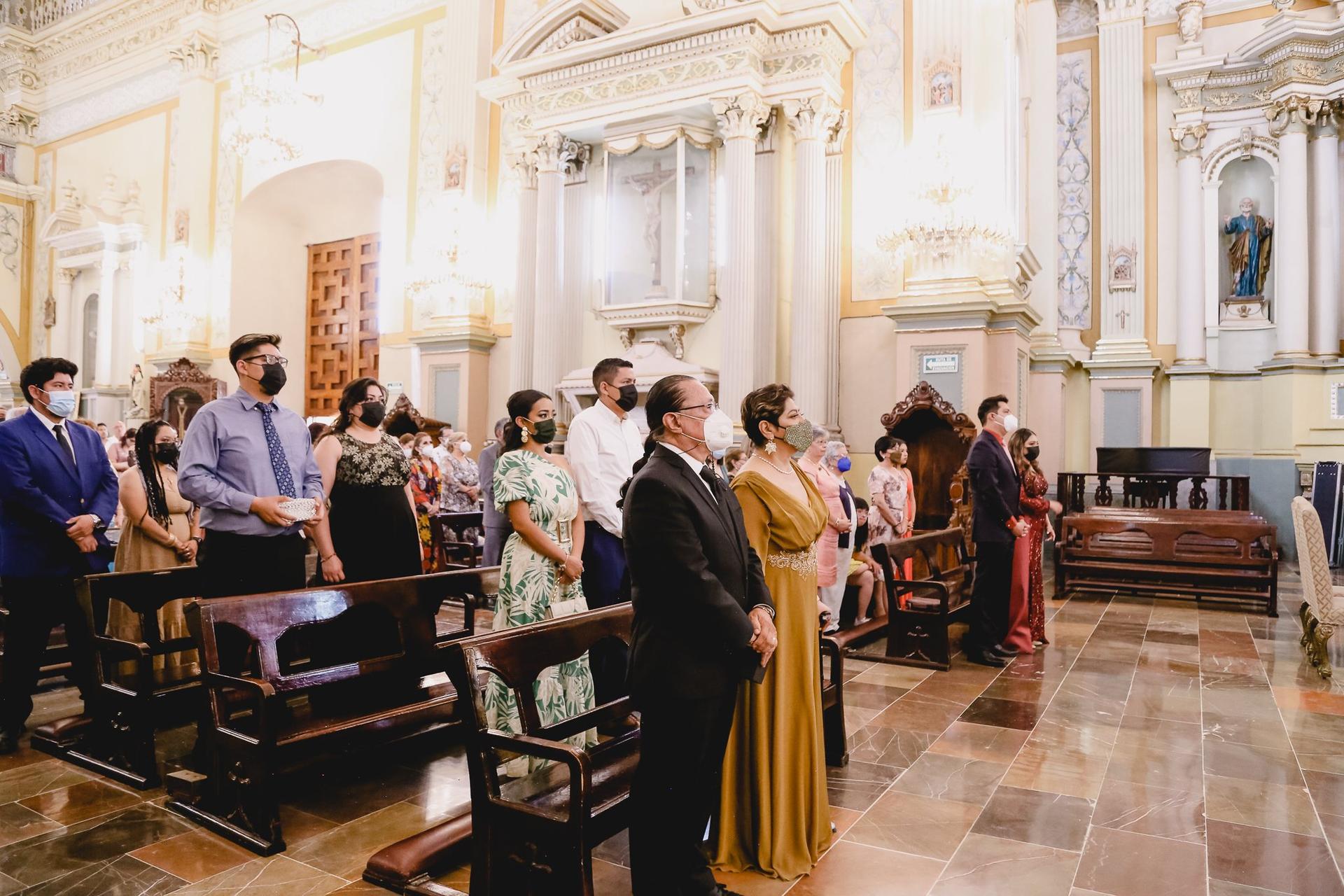 ¿Cuál es la estructura de la ceremonia católica? Paso a paso de la misa ...