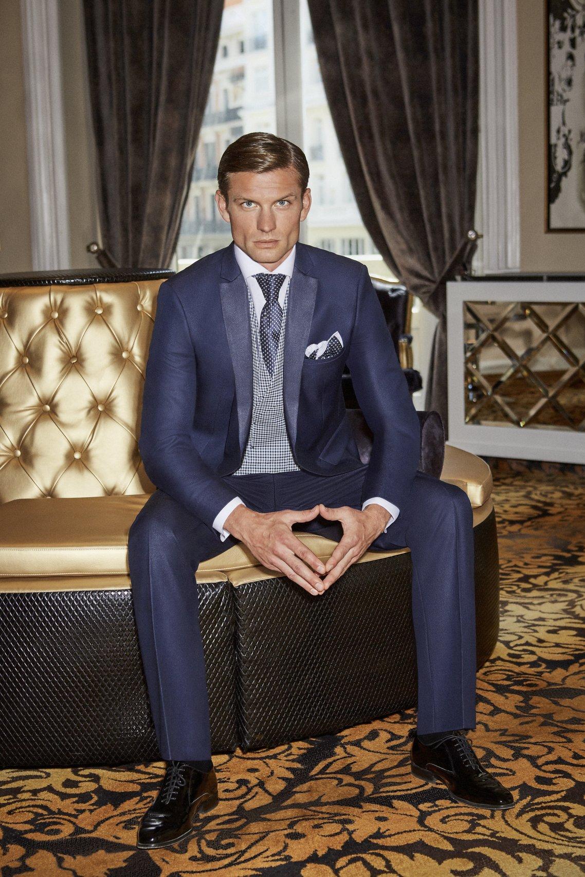 35 trajes de novio azules - bodas.com.mx