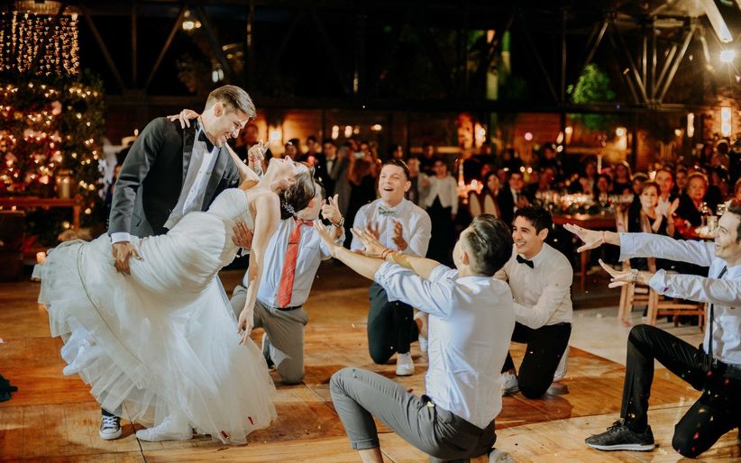 60 canciones que pondrán a bailar a sus invitados - bodas.com.mx