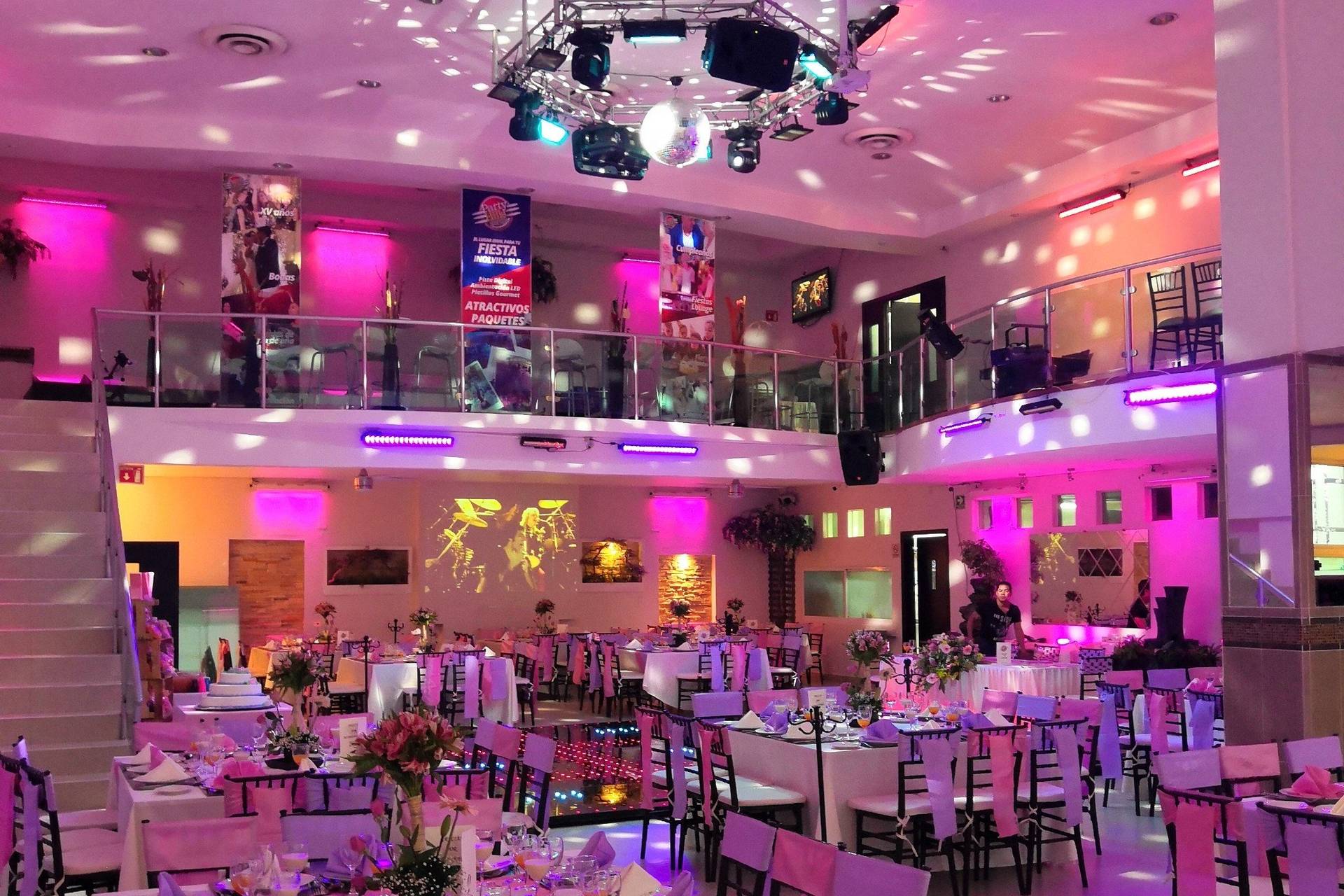Party Hills Lounge - Consulta disponibilidad y precios