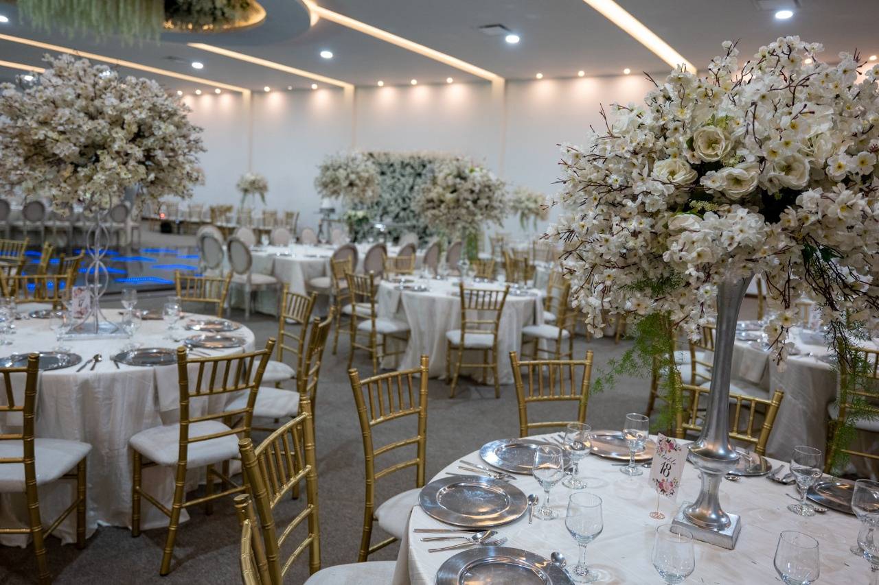Monarca Eventos - Consulta disponibilidad y precios