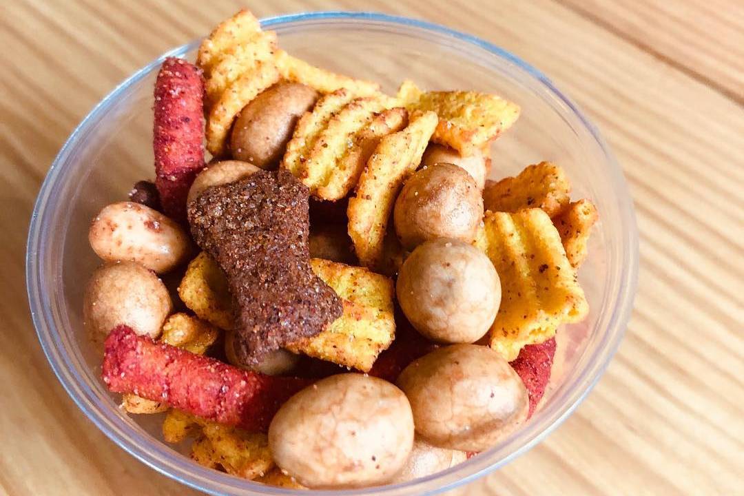 Yellow Snack Box - Consulta disponibilidad y precios