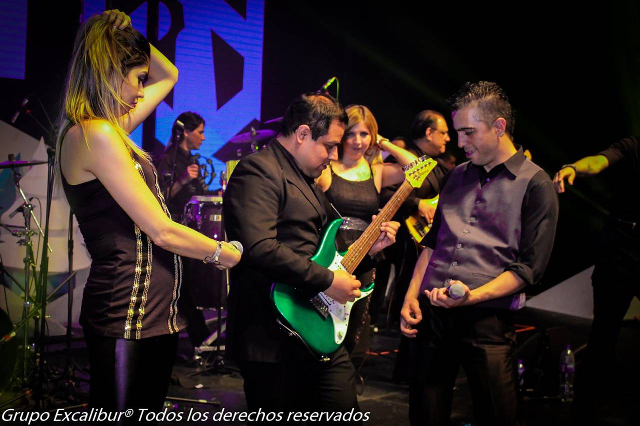 Excalibur Band - Consulta disponibilidad y precios