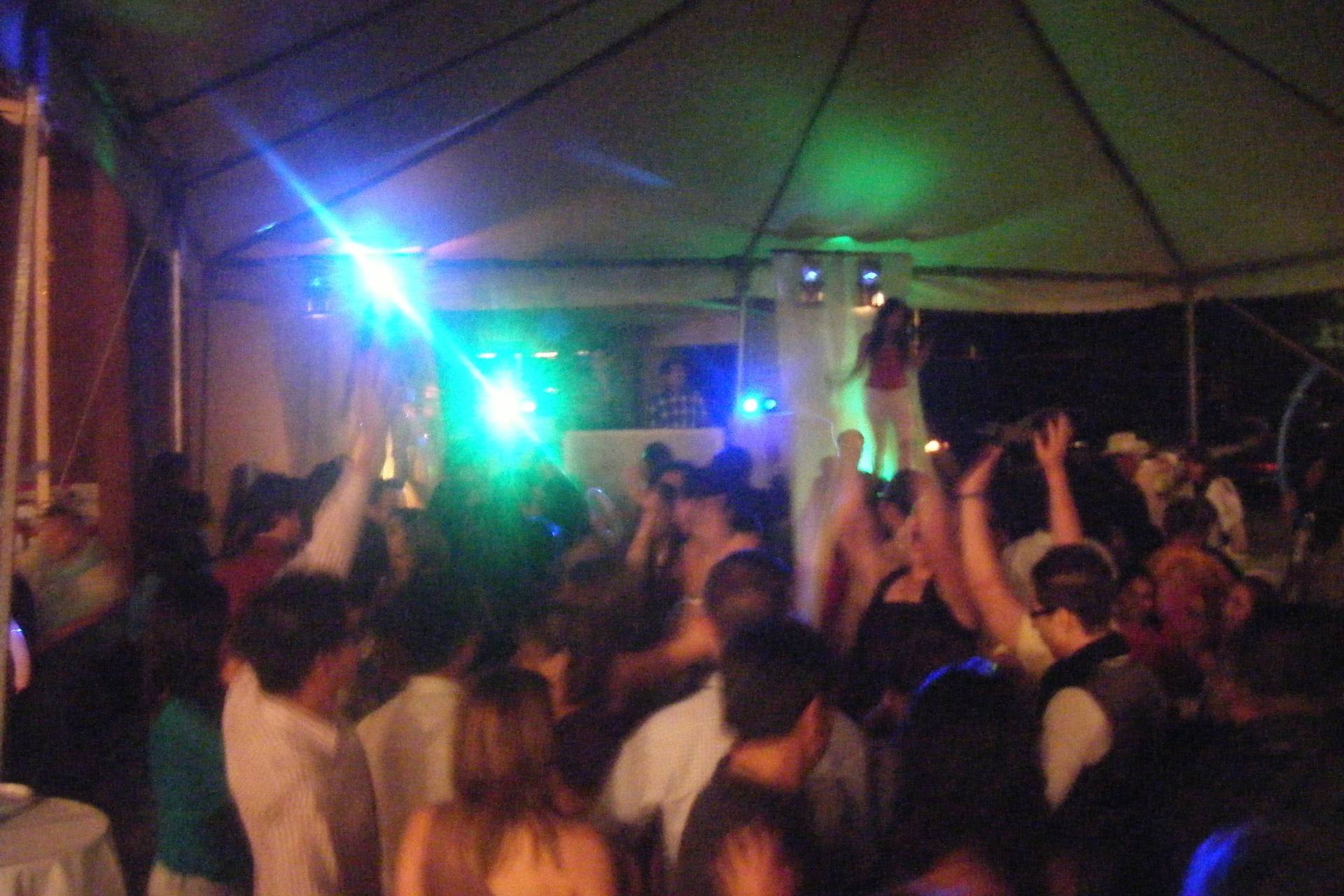 Rock Dj - Consulta disponibilidad y precios